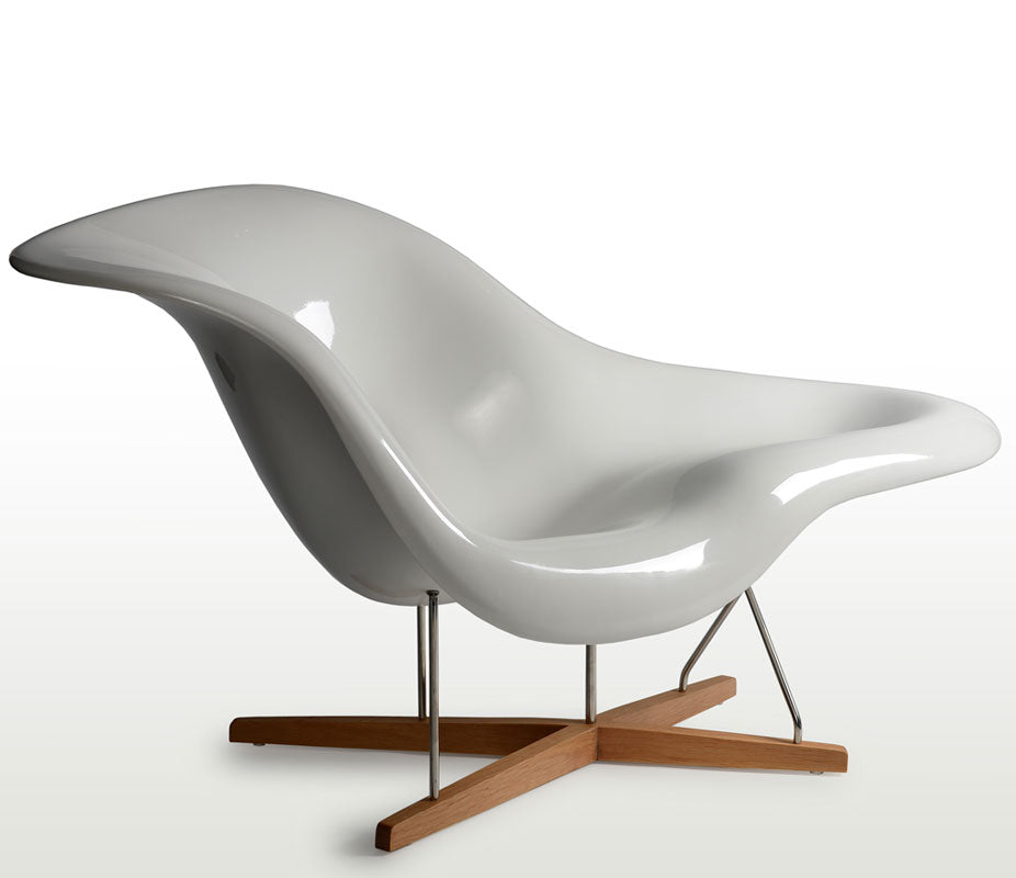 Eames La Chaise Lounge Style Chair – Repro